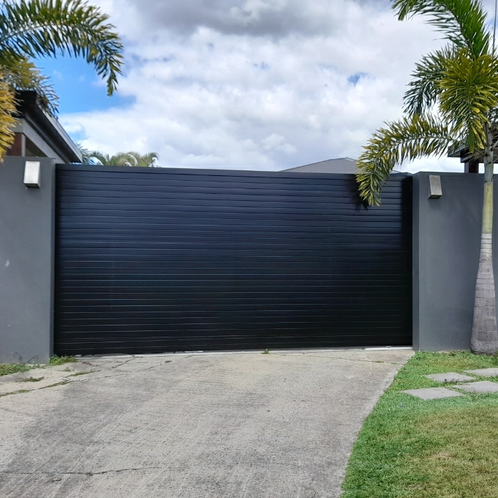 How to Choose the Right Automatic Gate for Your Driveway